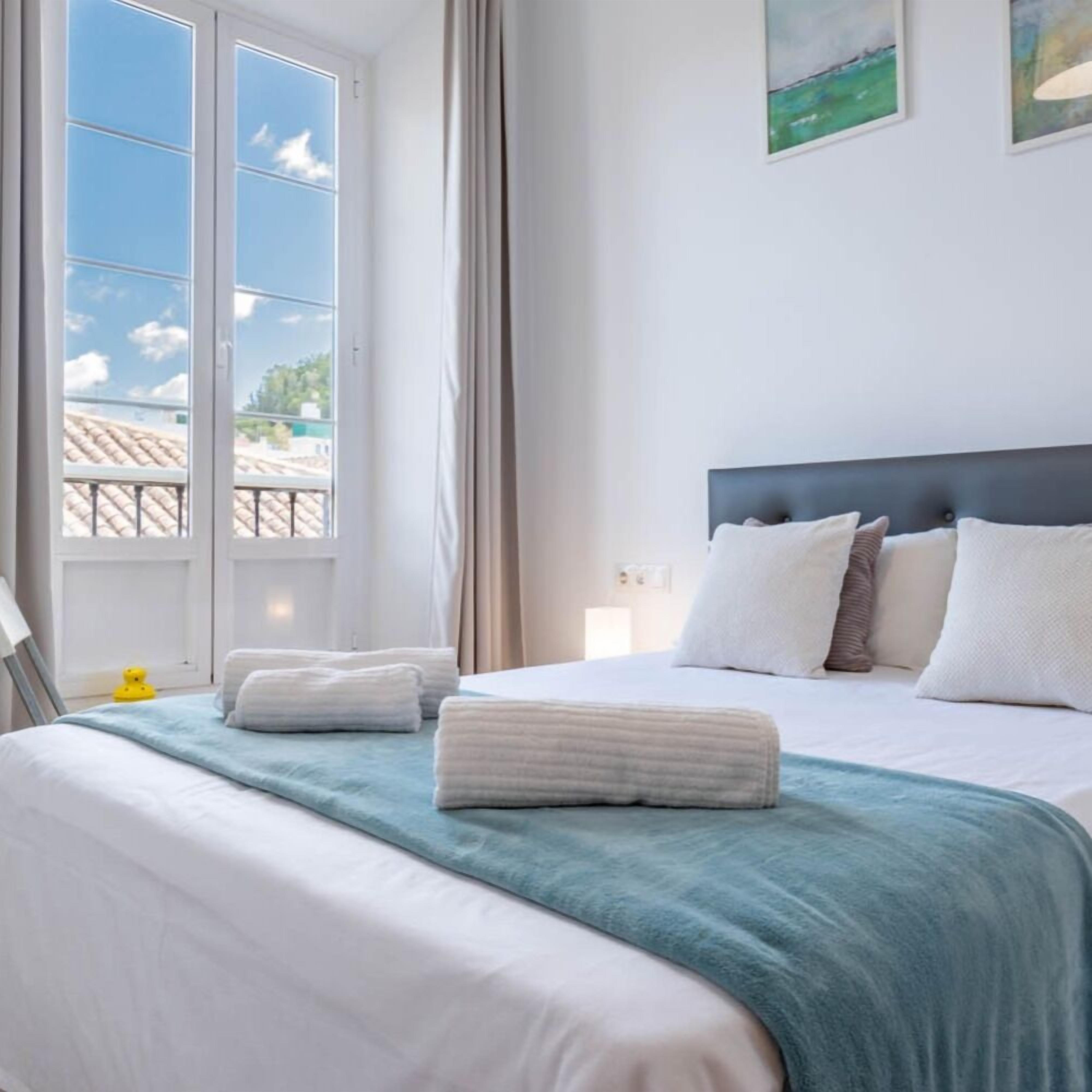 Apartamento, 3 quartos | Com decoração personalizada, com mobília individualizada, secretária 