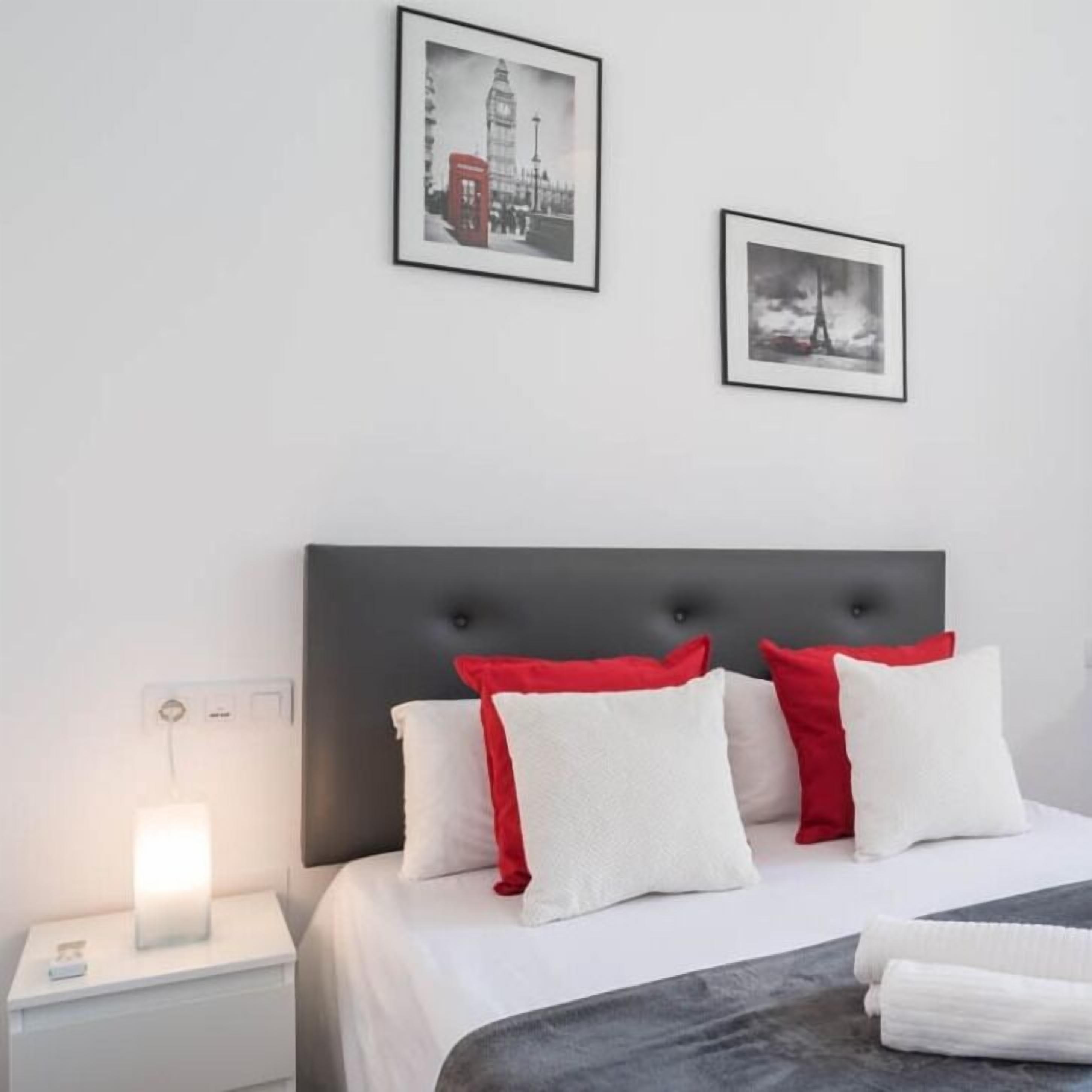 Apartamento, 3 quartos, cozinha | Com decoração personalizada, com mobília individualizada, secretária 