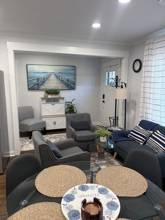 Peaceful And Newly Renovated 5-bedroom Near Unc Chapel Hill - Durham, NC