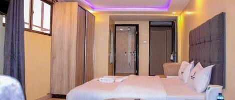 Quarto Duplo Executivo | Wi-fi grátis, roupa de cama fornecida