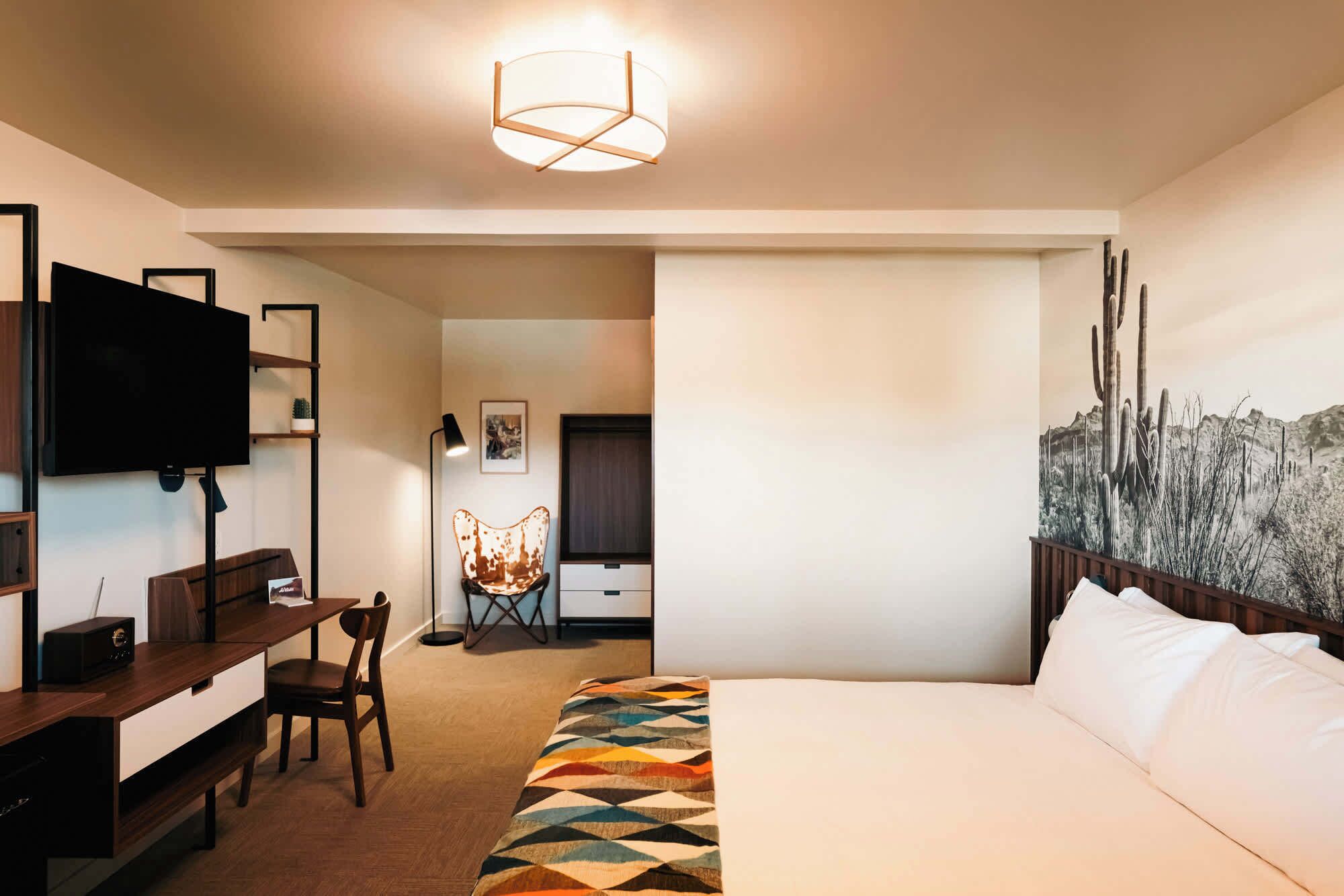 Wander The High Desert | La Vista Motel | 210 - Englewood, CO