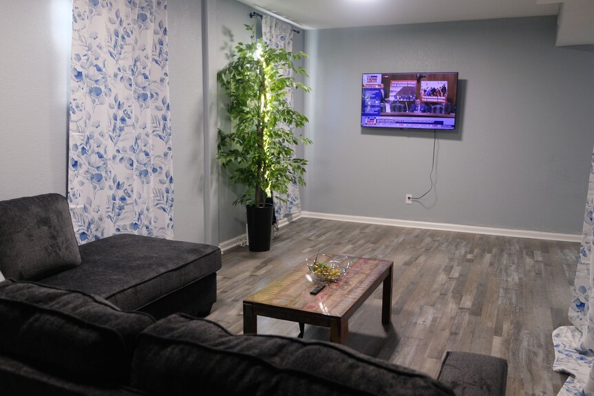 Spacious Modern 3-bedroom House In Beautiful Portsmouth City. - Norfolk, VA