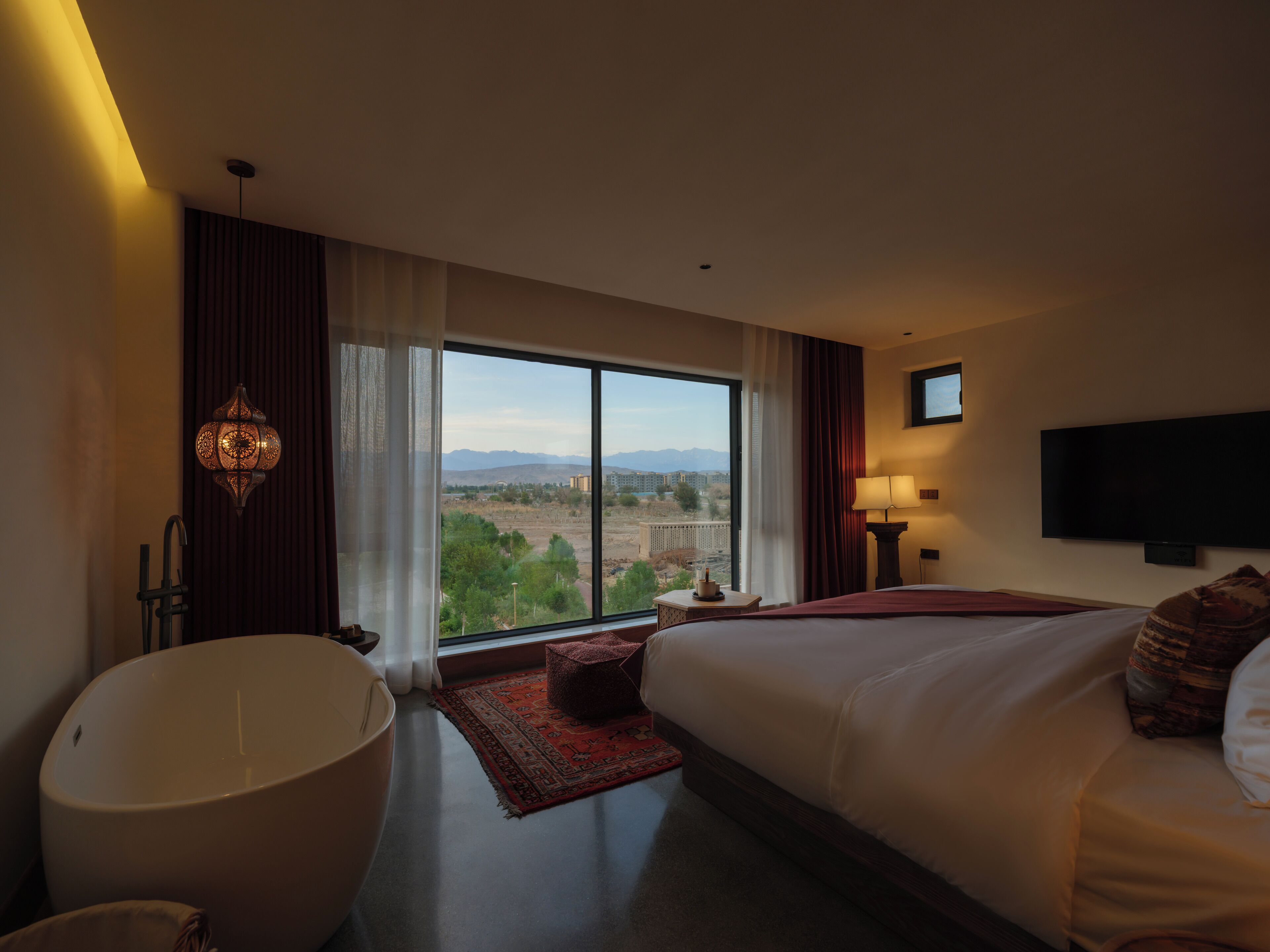 Suíte superluxo | Frigobar (abastecido com itens grátis), individualmente decorados