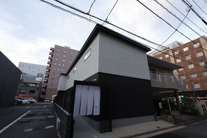 Fachada da propriedade