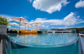 Piscina exterior 