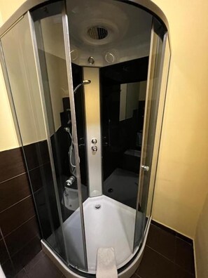 Quarto Duplo Standard, Vista para a cidade | Cofre no quarto, ferro/tábua de engomar, Wi-fi grátis 