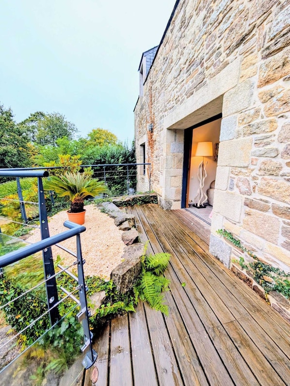 Quarto Duplo Comfort, casa de banho anexa, vista para o pátio (Tourisme Handicap) | Terraço/pátio interior