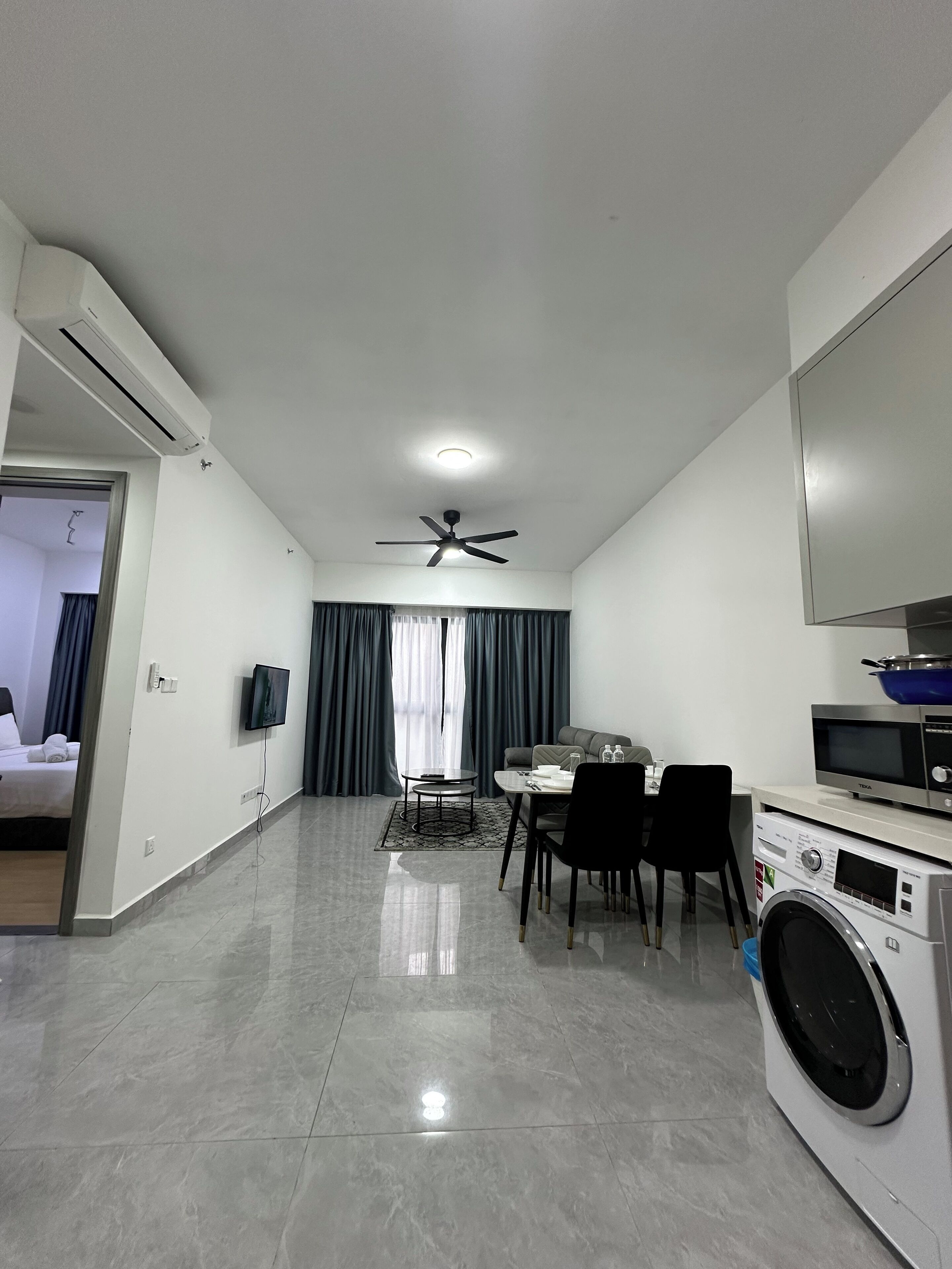 Smart TV 43 polegadas com canais a cabo