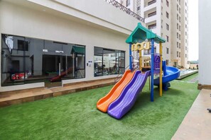 Área de recreio para crianças (ao ar livre)