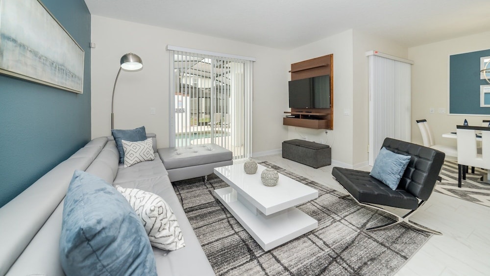 Storey Lake Resort 4 Bedroom Private Pool Townhome 4 Townhouse - Orlando, FL