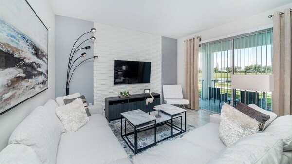 Storey Lake Resort 2 Bedroom Condo W Balcony And Amenities 2 Condo - Kissimmee
