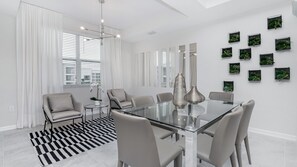 Apartamento em Condomínio Fechado, 2 quartos | Restaurantes