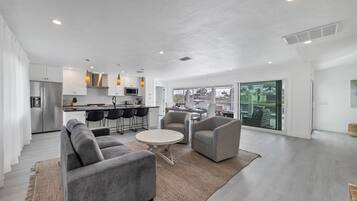 Casa, 3 quartos | Sala de estar