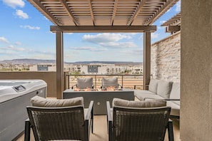 Casa geminada, 6 quartos | Terraço/pátio