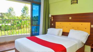 Quarto, sacada, vista para o jardim | Vista do quarto