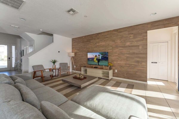 Amazing House At Bella Vida 5br - Kissimmee, FL