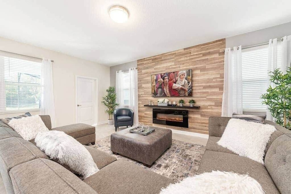 Modern Marvel-spacious, Themed, Fun-filled - Kissimmee