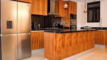 Apartamento, 3 quartos | Cozinha privada