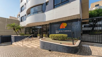 Apartamento básico | Fachada