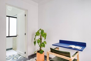 Juarez Design Single - Charming 1 BD Apartment With Balcony in Mexico ...