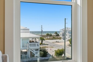 Casa (4 Bedrooms) | Vista do quarto