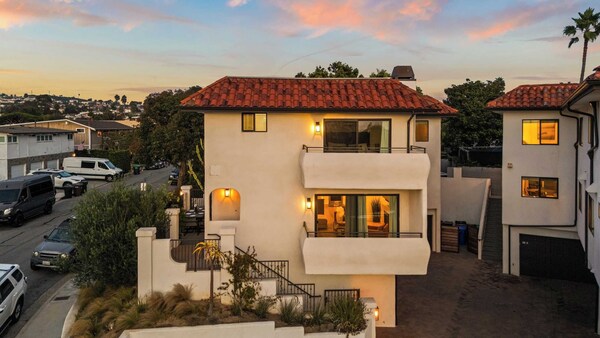 Steps To The Beach, Modern 3bdr W/ Patio 257 Trailhead Trestles 1 By Avantstay - San Clemente, CA