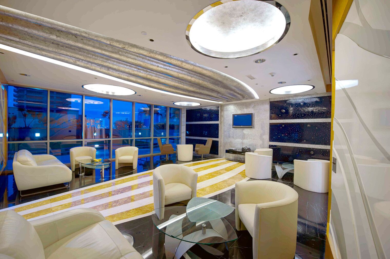 Blueground | Dubai Marina, Pool, Nr Dubai Eye - ドバイ