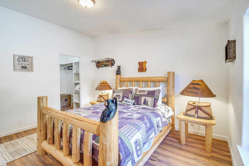 Riverfront Relaxation: Secluded Jacksonville Home - Jackson County | Vrbo