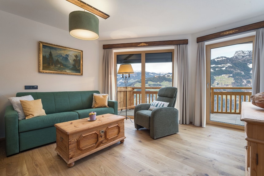 Vacation Apartment 'Bennis Dahuam' On The Schwendberg/hippach With Top Panorama - Zell am Ziller