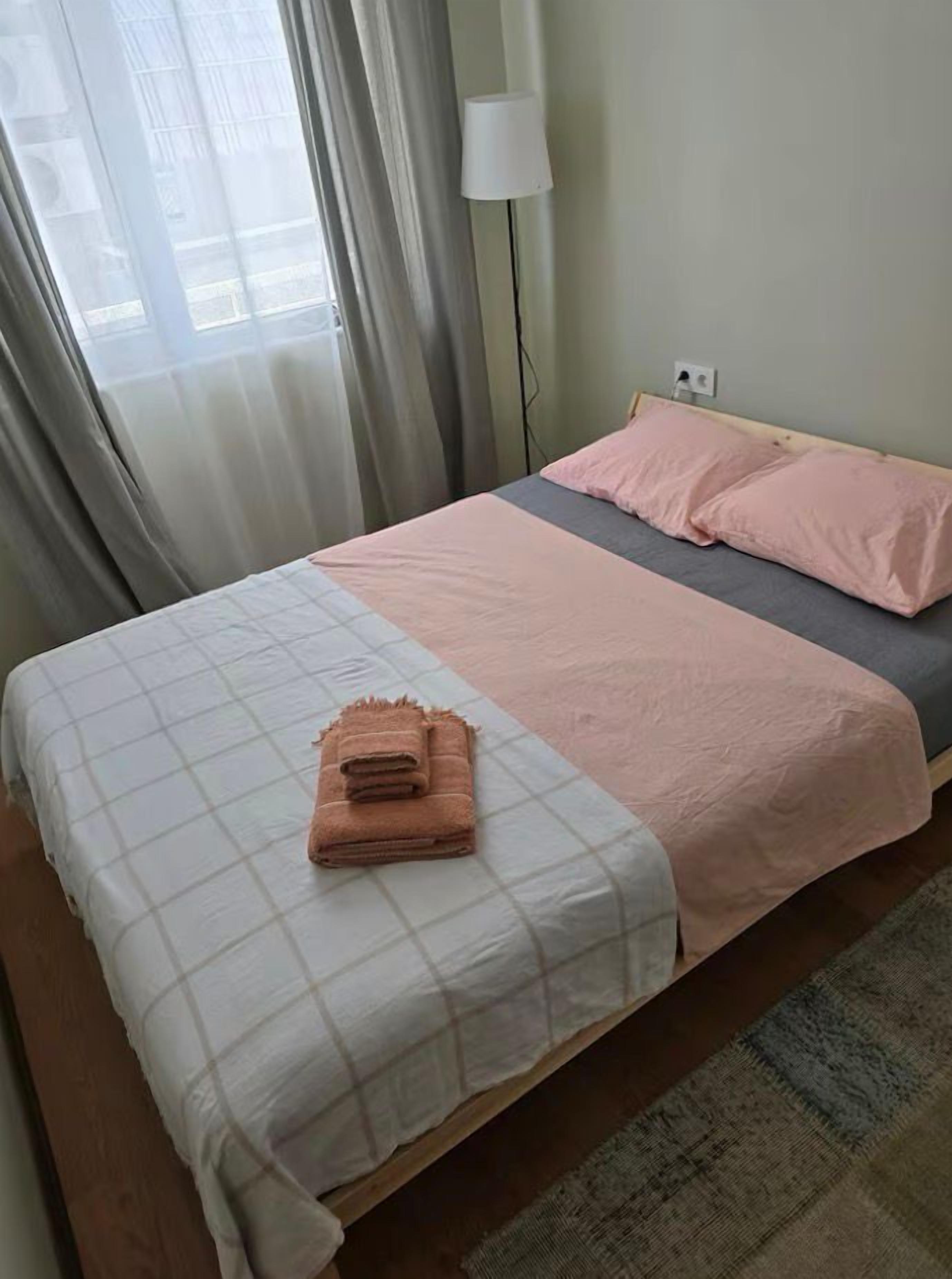 Family Suite with Balcony 8 | Secretária, secretária adequada para computadores portáteis 