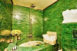 Quarto Duplo Deluxe | Casa de banho