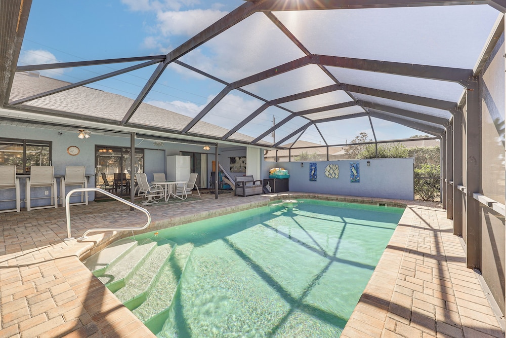 7 Mi To Harborwalk: Spacious Home W/ Private Pool - Punta Gorda, FL