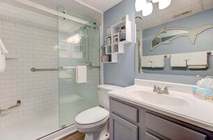 Apartamento em Condomínio Fechado, 1 quarto | Casa de banho | Champô 