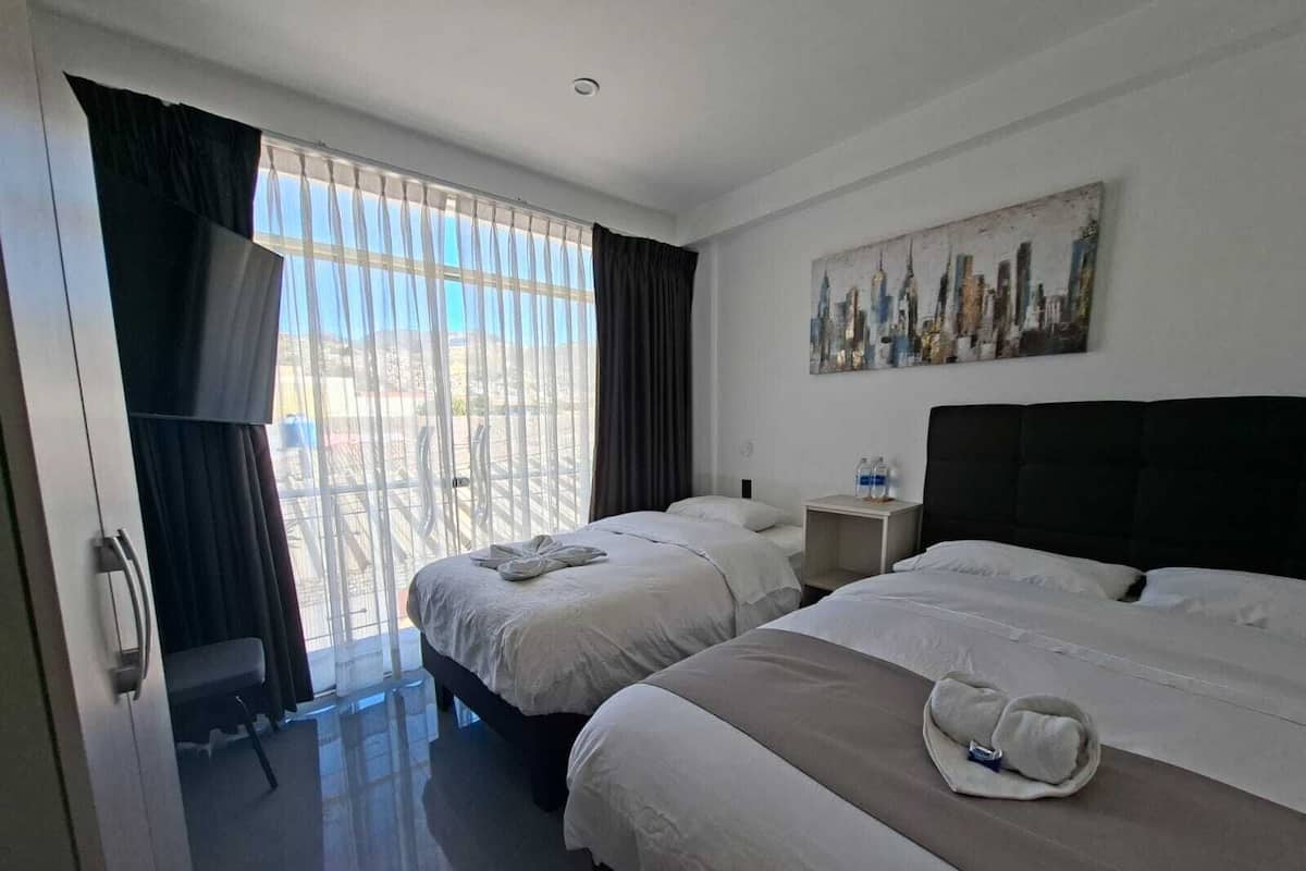 Quarto Duplo Standard, varanda | Secretária, Wi-fi grátis