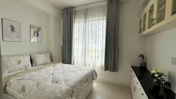 Suite Presidencial, 2 quartos, acesso ao Club Lounge, Vista para a cidade | Lençóis de algodão egípcio, roupa de alta qualidade, edredões de penas