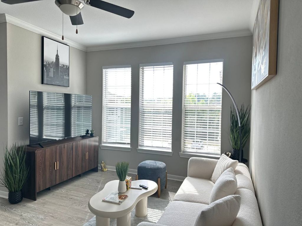 Chic 1br Retreat In Magnolia Near The Woodlands - The Woodlands, TX