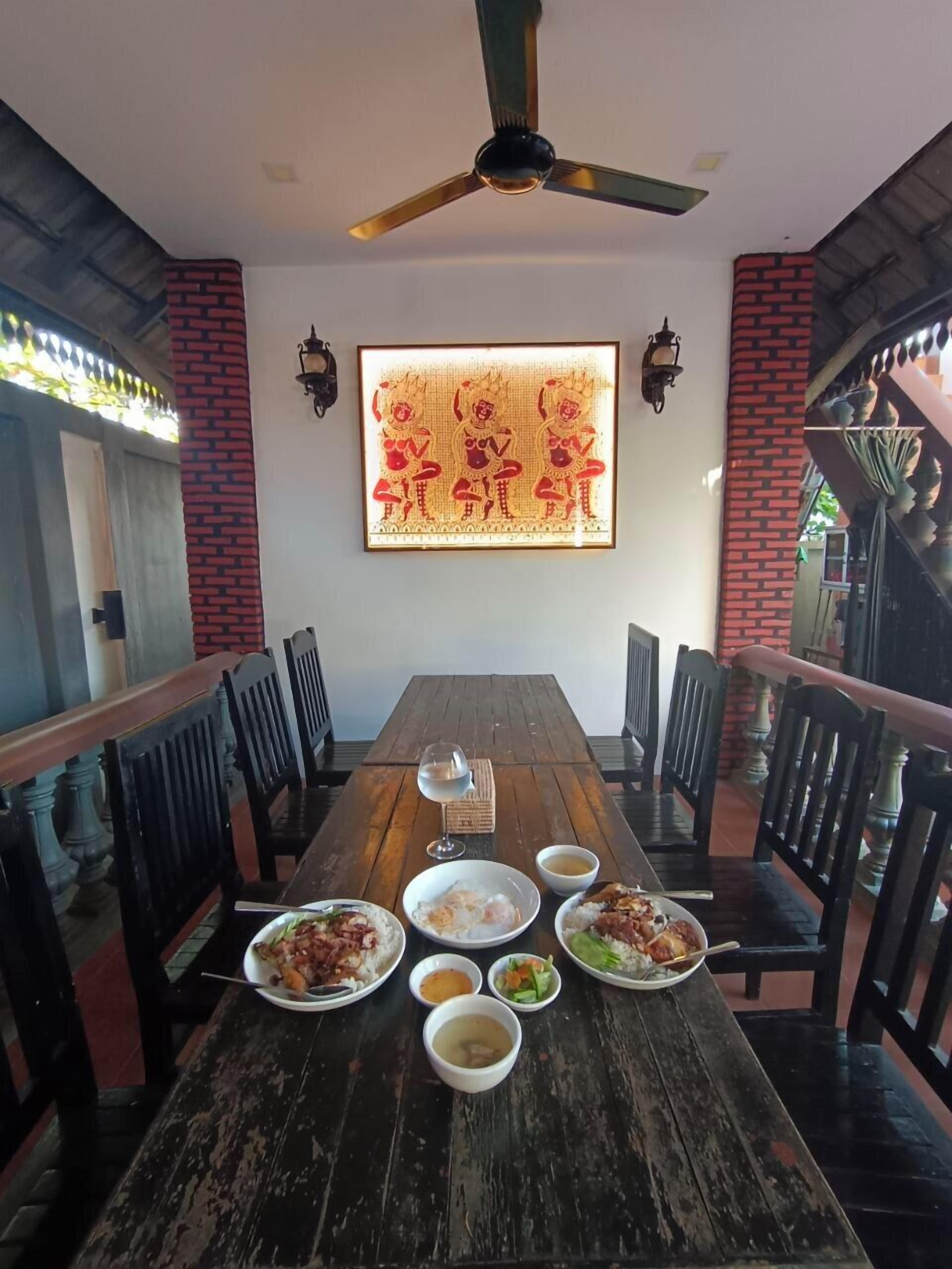 Café da manhã feito na hora todos os dias (USD 7 por pessoa) 