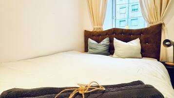 Estúdio Básico | Ferro/tábua de engomar, Wi-fi grátis