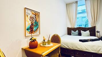 Estúdio Básico | Ferro/tábua de engomar, Wi-fi grátis