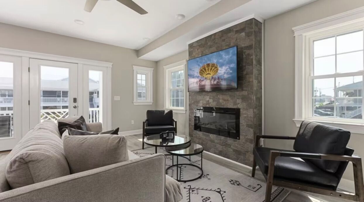 Steps From Beach And Boardwalk With Ocean Views, Private Deck, & Parking - Ocean City, NJ