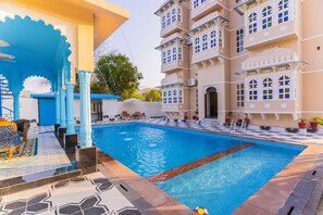 Suite Premier, varanda, vista para o jardim | Vista do quarto