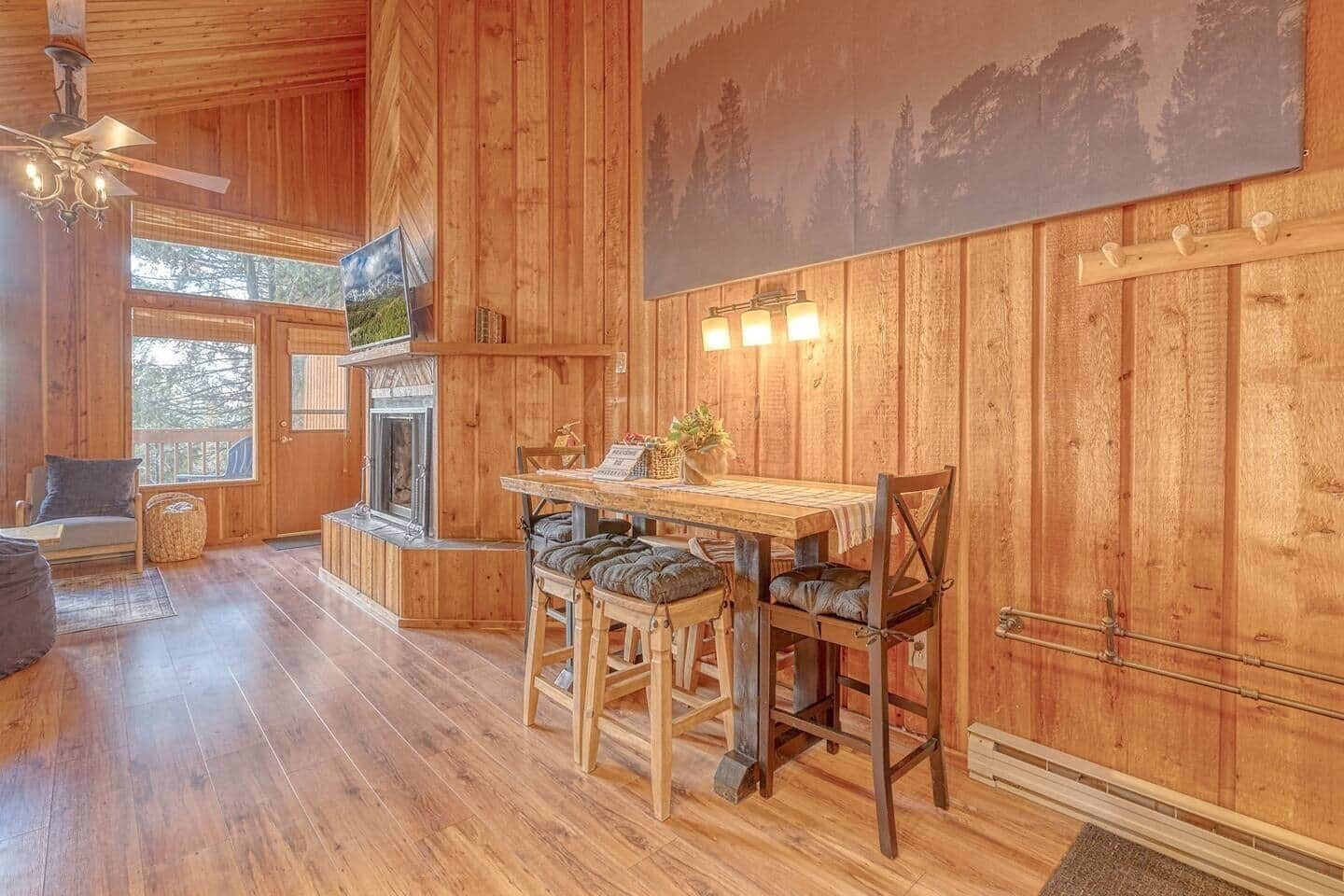 Apt W/lake Access, Pool, Hot Tub - Whitefish, MT
