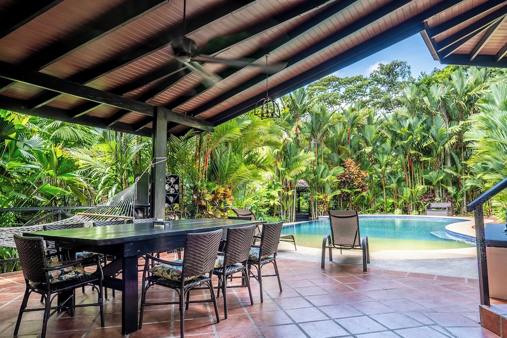 Family Home-hotel Boutique Casa Del Rio - La Fortuna