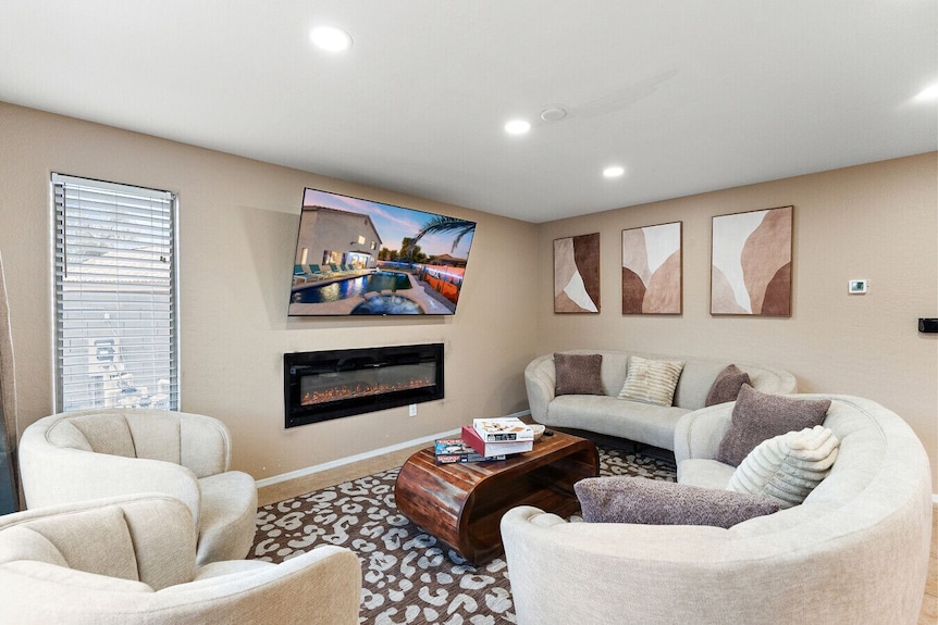 Chill & Relax | Pool + Spa + Game Room + Firepit - Casa Grande