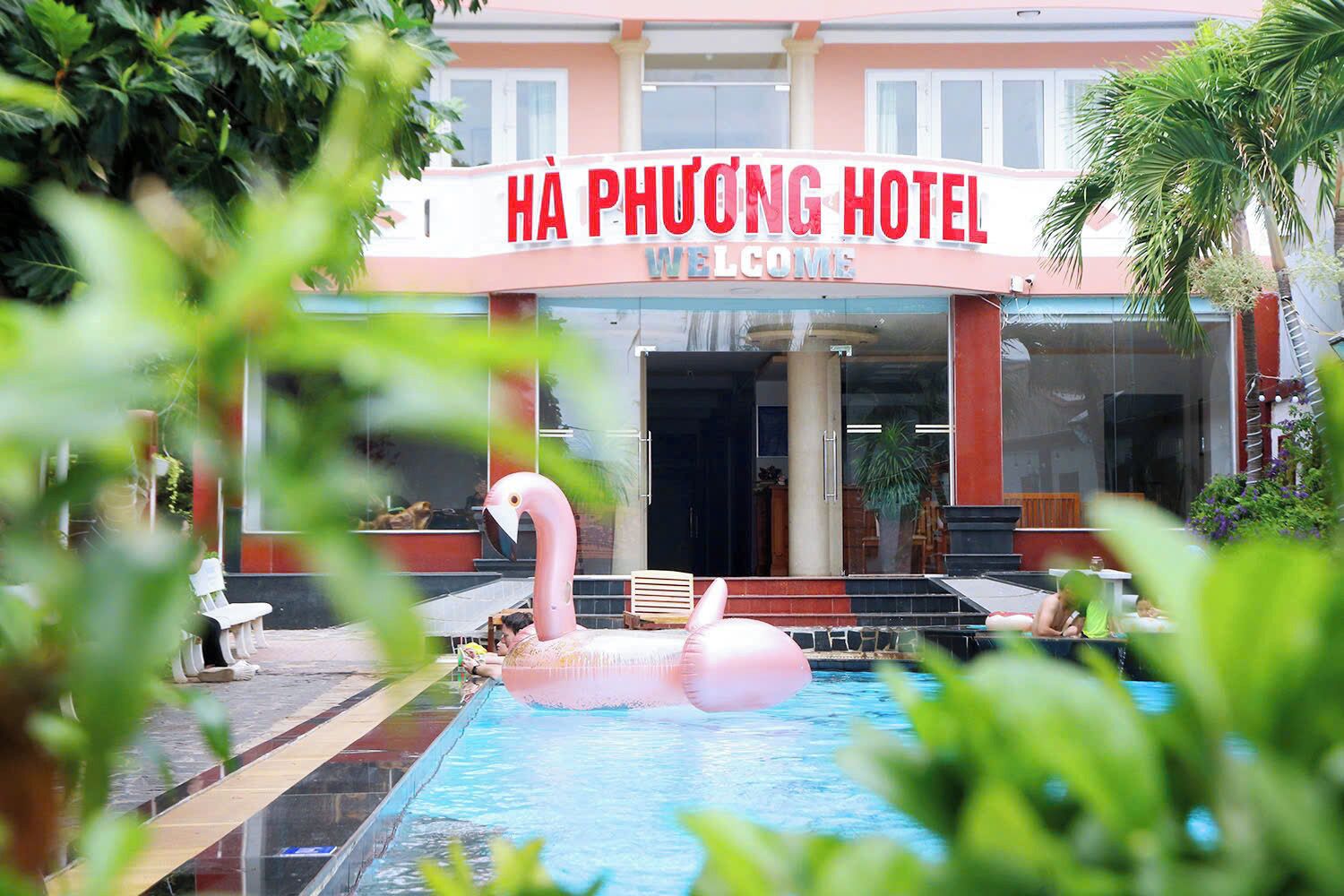 15 piscinas exteriores 