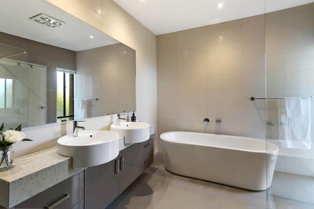 Villa Verde Luxury By The Golf Course - Mount Martha