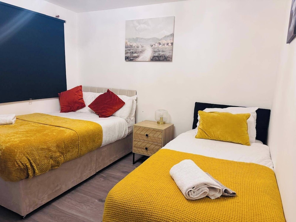 Oakley Retreat In Grays - Kent