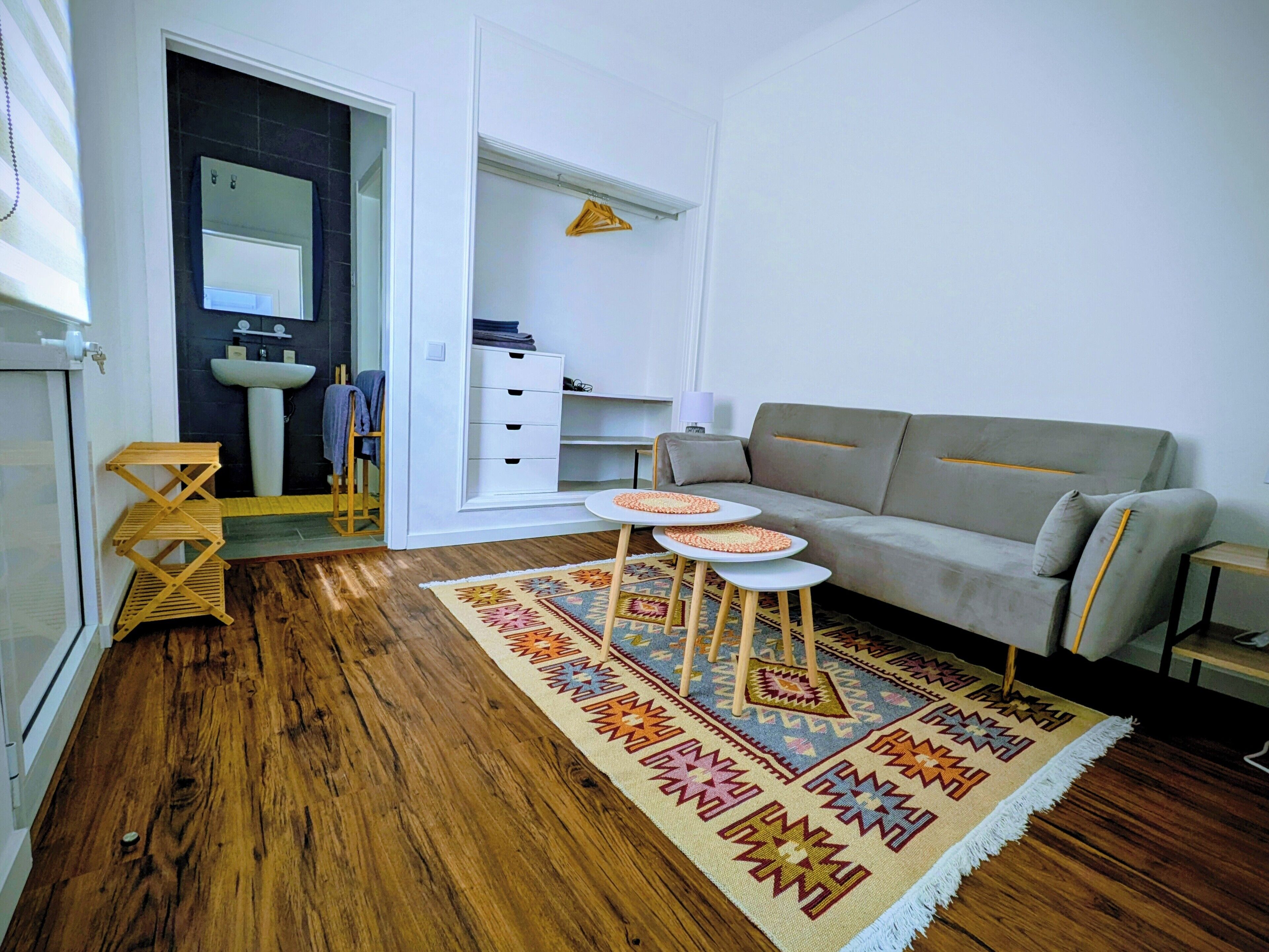 Quarto superluxo, banheiro privativo | Área de estar