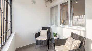 Apartamento, 2 quartos, fumadores, varanda | Varanda