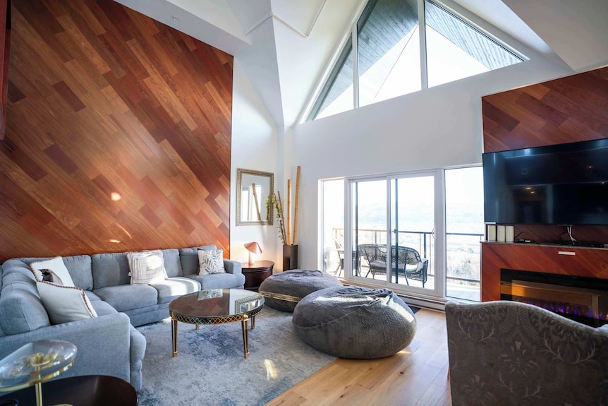 408 - Modern Condo | Pool & Panoramic View - Quebec